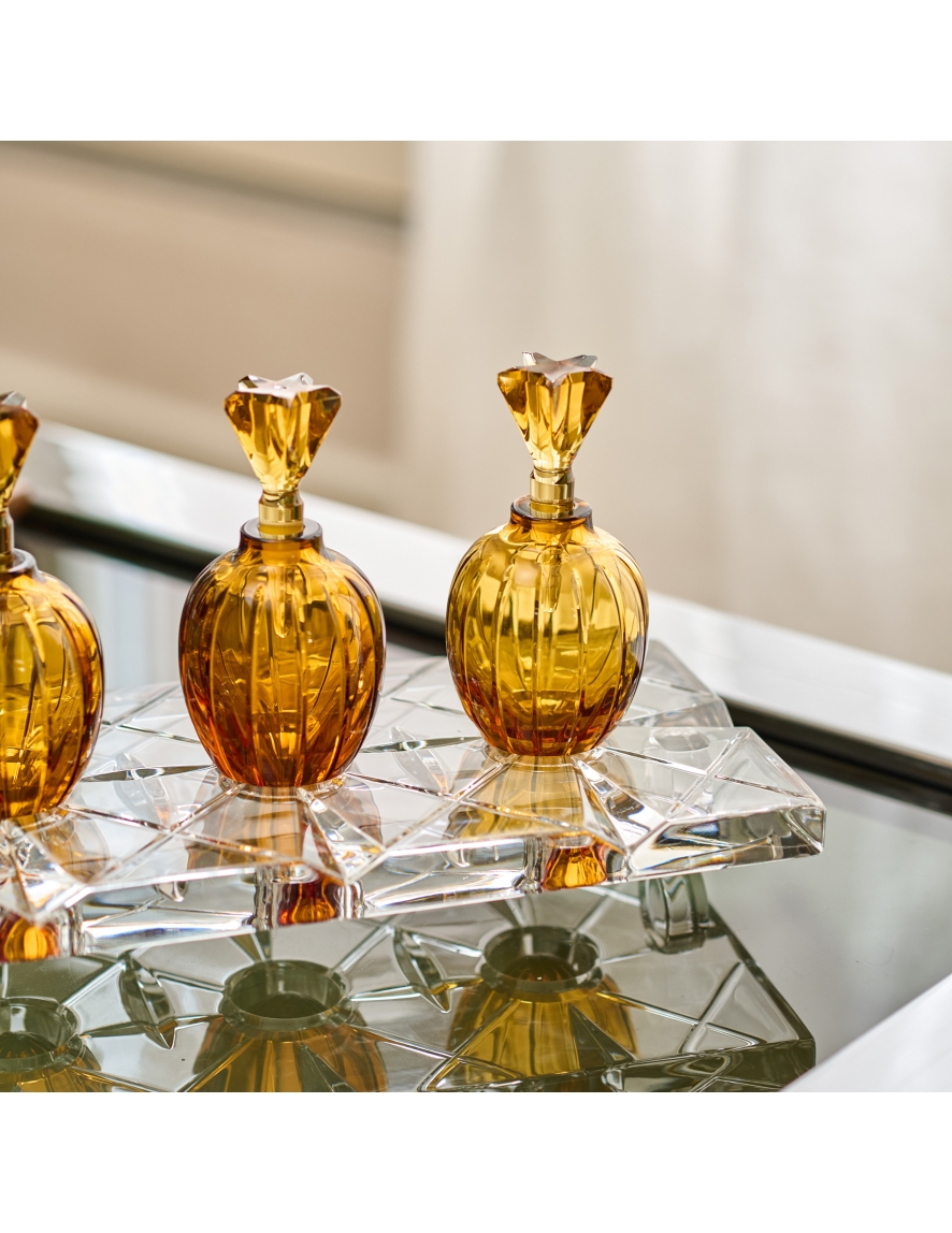 The scent has never been so elegant